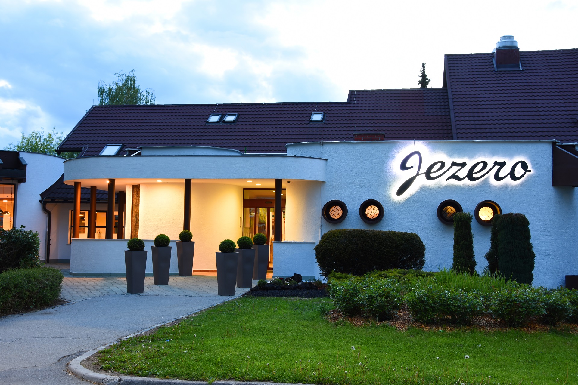 Restavracija jezero - Gorenje Gostinstvo